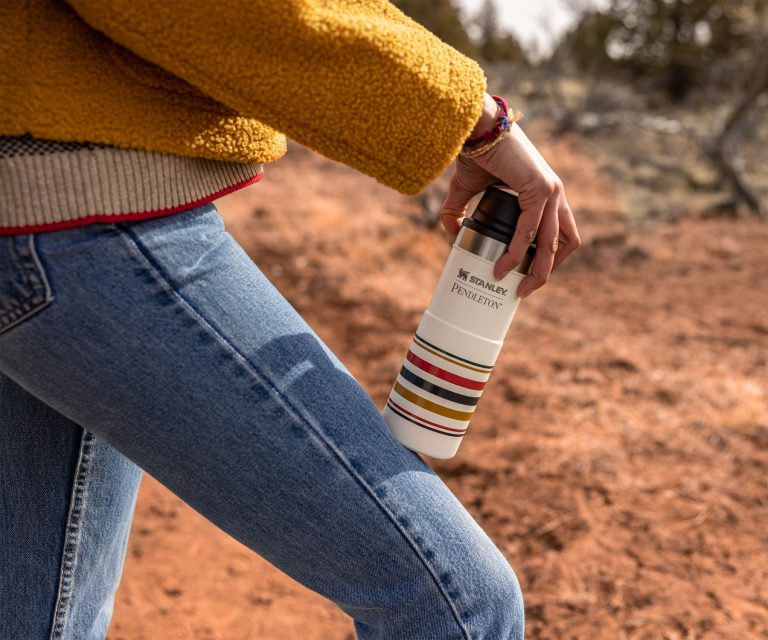 スタンレー×ペンドルトン コラボアイテム2品登場 | キャンプレビュー