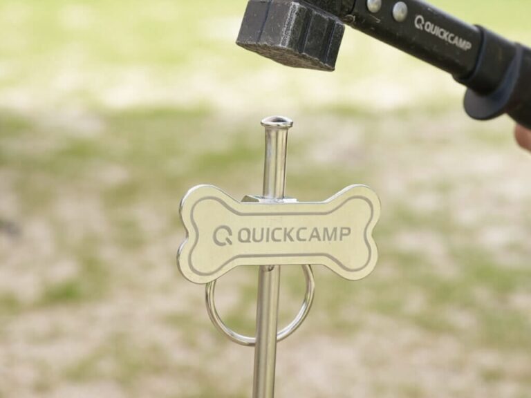 クイックキャンプから愛犬とのキャンプを安全に楽しめる「ドッグサークル」「ドッグアンカー」登場 | キャンプレビュー