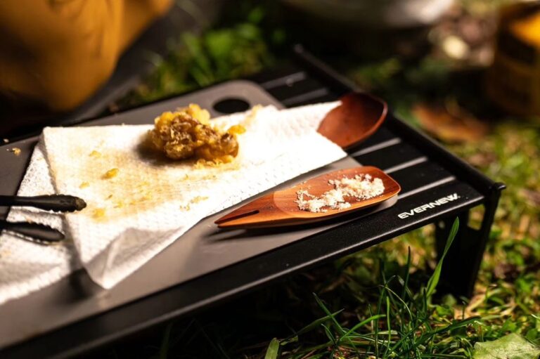 エバニュー2024年新商品「B.C. Alu. Table」 | キャンプレビュー