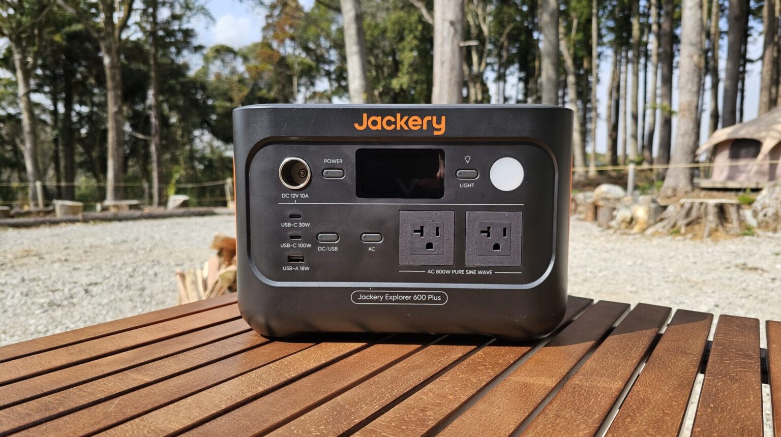 【実機レビュー】Jackery「Jackery ポータブル電源 600 Plus」 | キャンプレビュー